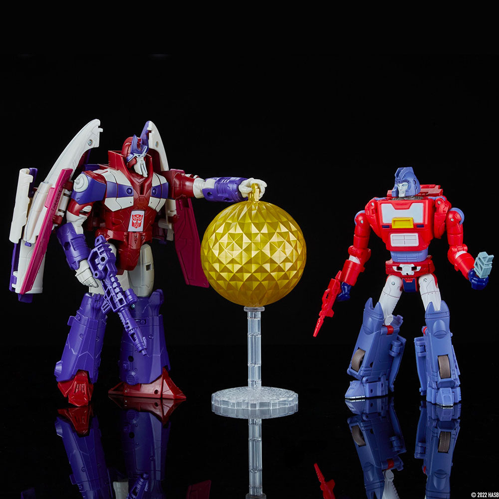 Transformers Legacy A Hero is Born Orion Pax & Alpha Trion - Giftset ...